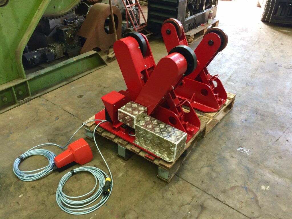 2 tonne scissor pipe rotator for hire - Welding Equipment