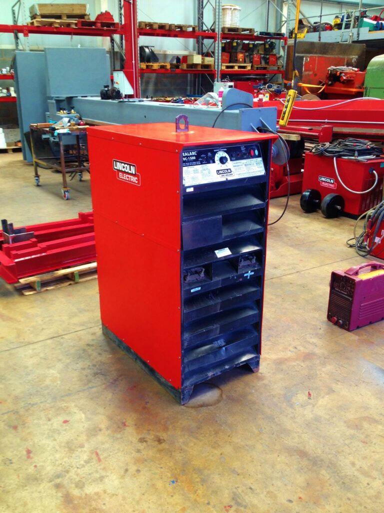 1500amp Idealarc DC-1500 submerged arc welder hire - Welding Equipment