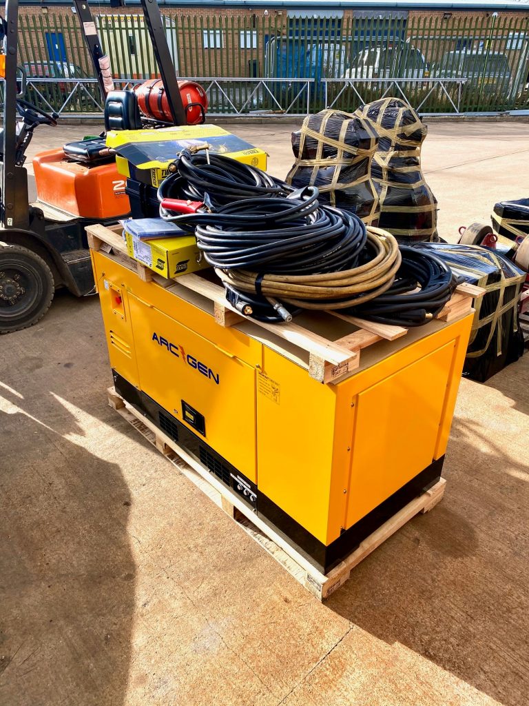 500amp Weldmaker diesel welder generator for hire - Welding Equipment