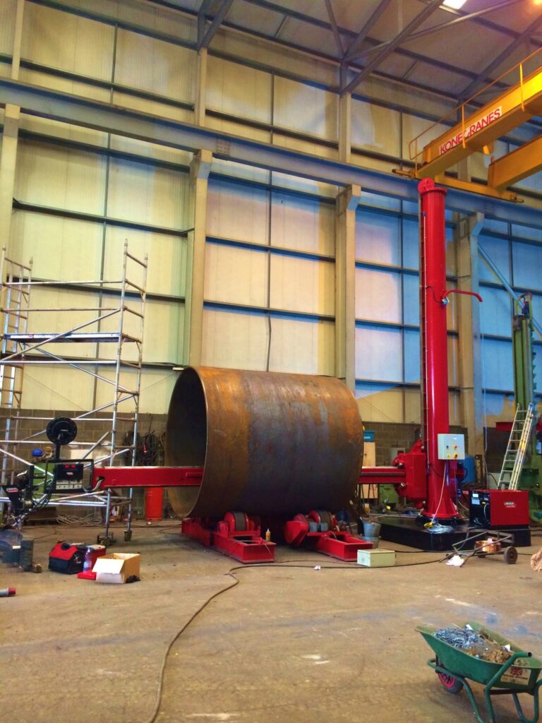 6 x 6 column and boom welding manipulator for hire - Welding Equipment