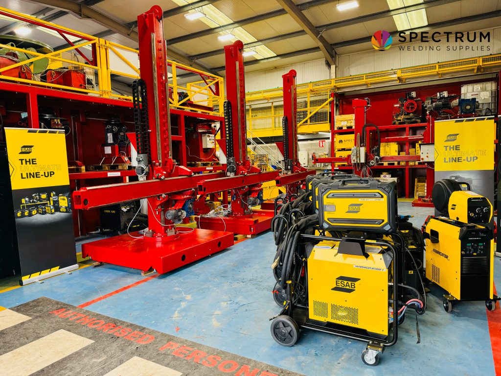 3 x 3 column and boom welding manipulator for hire - Welding Equipment