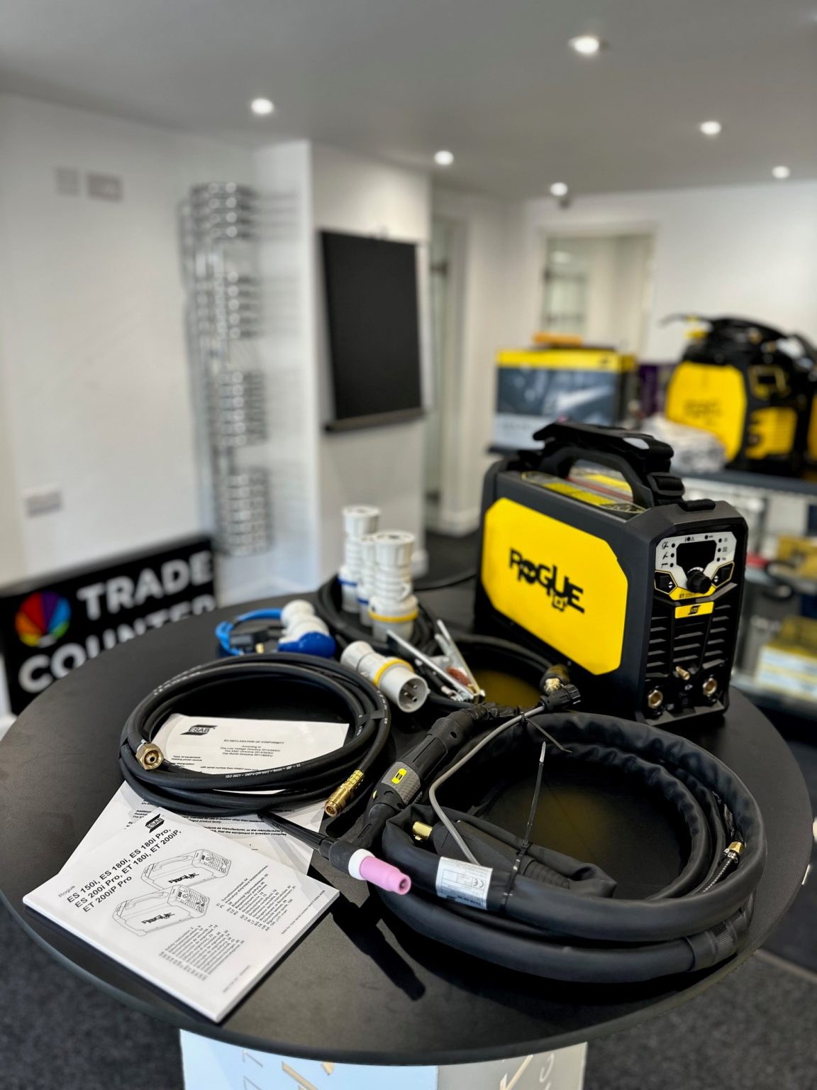 ESAB Rogue ET 200 iP Pro HF DC air cooled TIG welder