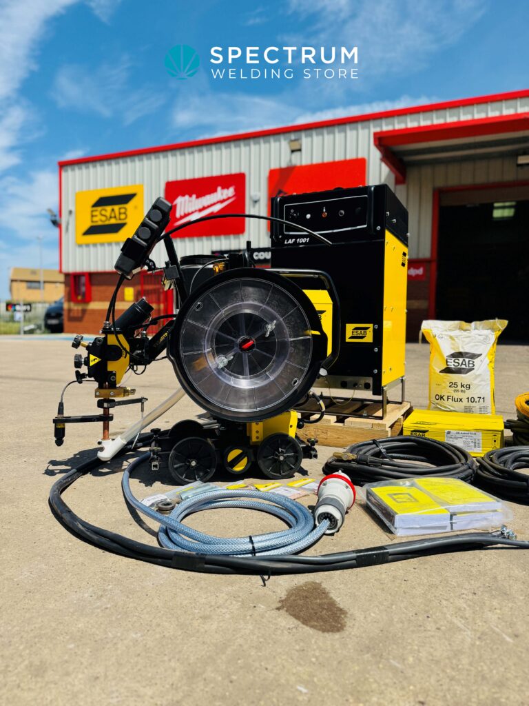 ESAB LAF 1001 & Versotrac EWT 1000 sub arc tractor welder - Welding ...