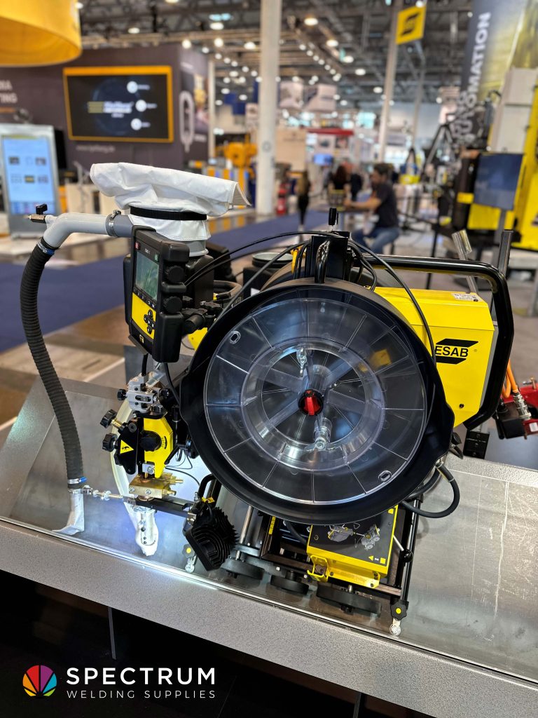 ESAB LAF 1001 & Versotrac EWT 1000 submerged arc tractor welding ...